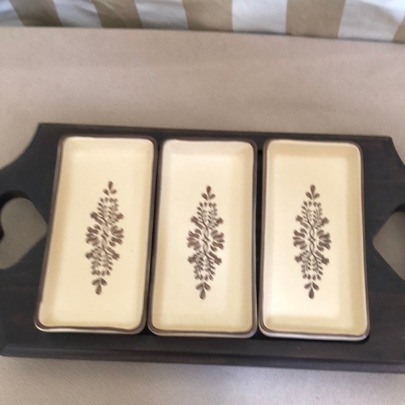Pfaltzgraff | Dining | Vintage Pfaltzgraff Wood Serving Tray With 3 ...